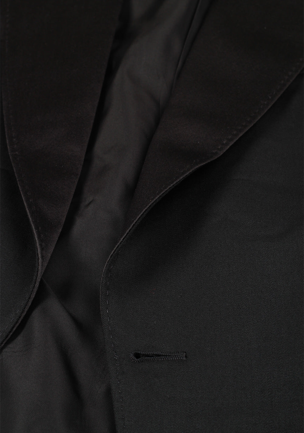 TOM FORD Atticus Black Tuxedo Smoking Suit Size 44C / 34S U.S. – Costume Limité